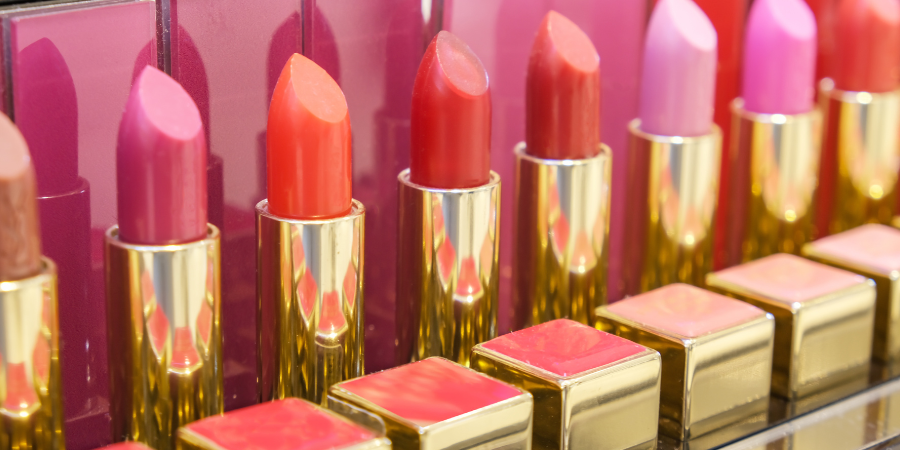 How to Get Certified as a MAC Makeup Artist - Beauty Buzz